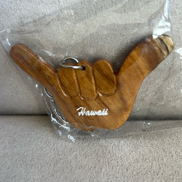 Unbranded | Other | New Hawaii Shaka Keychain | Poshmark